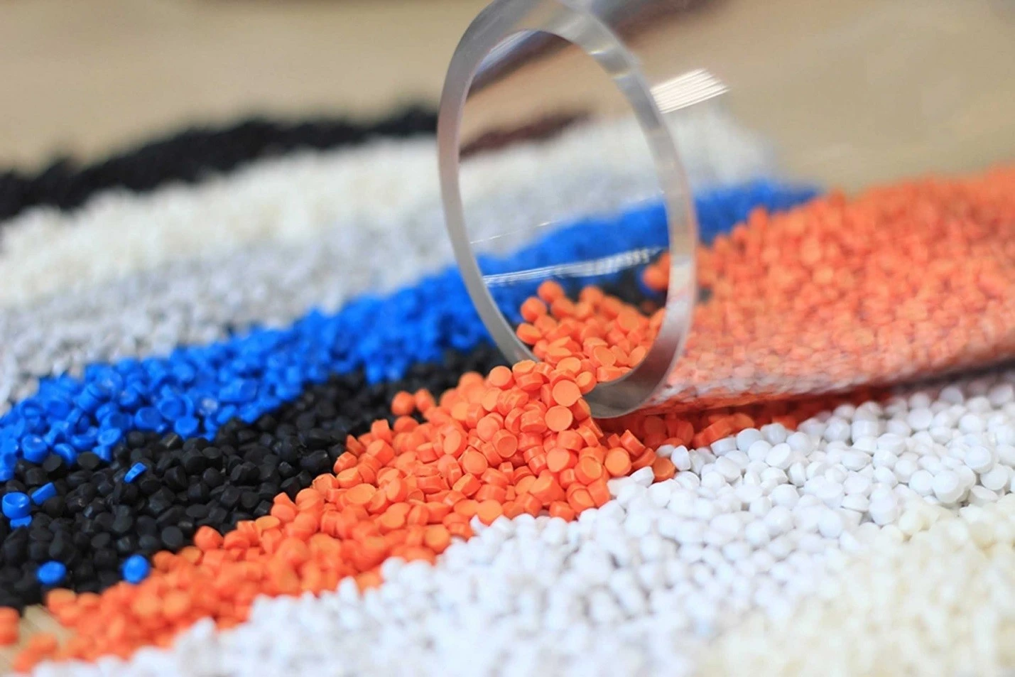 Polyethylene compound | شمس جاوید اروند